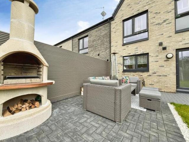 3 bedroom end of terrace house for sale in Lorne Terrace, Glasgow, G72