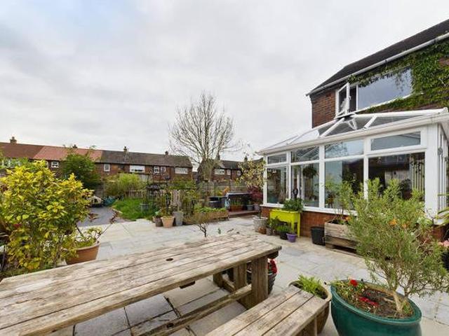 3 bedroom end of terrace house for sale in Larches Lane AshtonOnRibble PR2