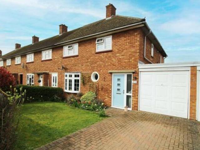 3 Bedroom End Of Terrace House For Sale In Letchworth Garden City