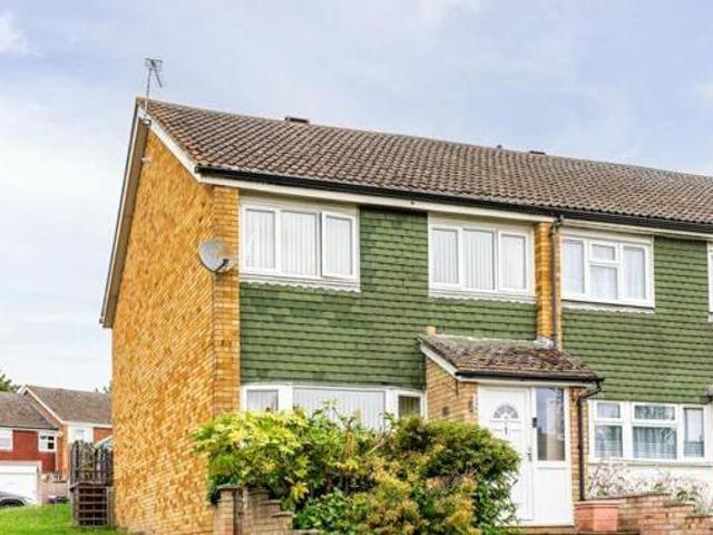 3 Bedroom End Of Terrace House For Sale In Letchworth Garden City