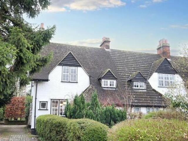 3 Bedroom End Of Terrace House For Sale In Letchworth Garden City