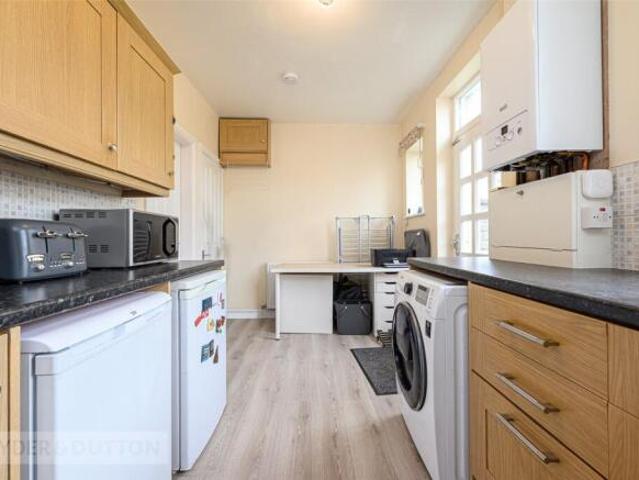 3 bedroom end of terrace house for sale in Leymoor Road, Longwood, Huddersfield, HD3