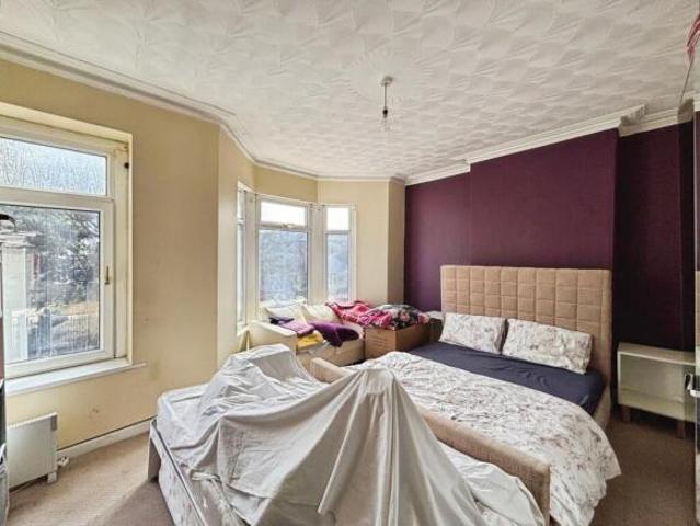 3 bedroom end of terrace house for sale in Leckwith Road, Canton, Cardiiff, CF11