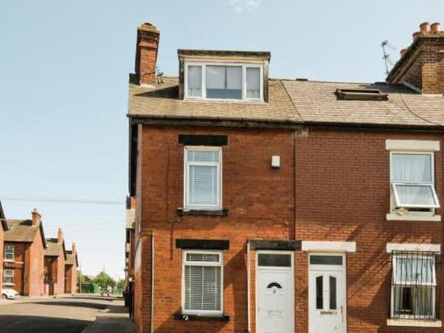 3 Bedroom End Of Terrace House For Sale In Leeds