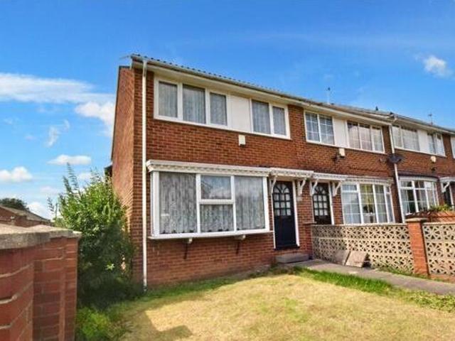3 Bedroom End Of Terrace House For Sale In Leeds