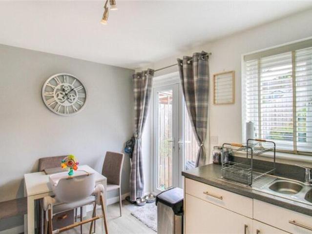 3 bedroom end of terrace house for sale in Little Cote View, Thackley, Bradford, West Yorkshire, BD10