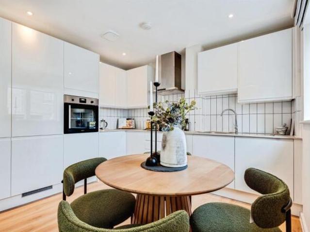 3 bedroom end of terrace house for sale in Little Walcot Lane, Swindon, SN3