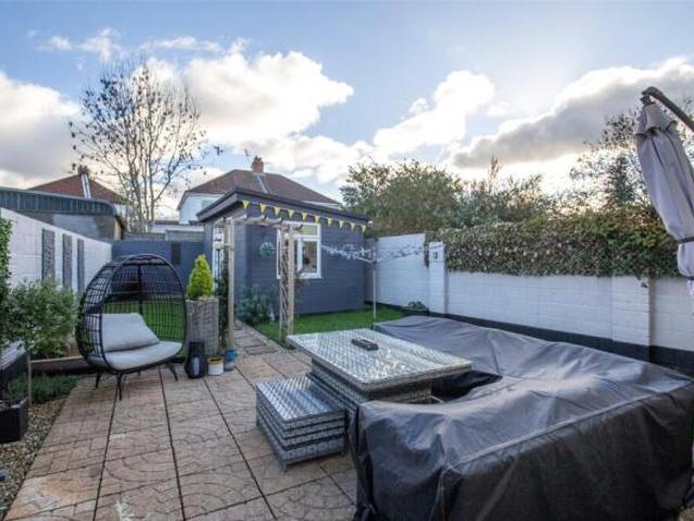 3 bedroom end of terrace house for sale in Lydney Road, Southmead, Bristol, BS10