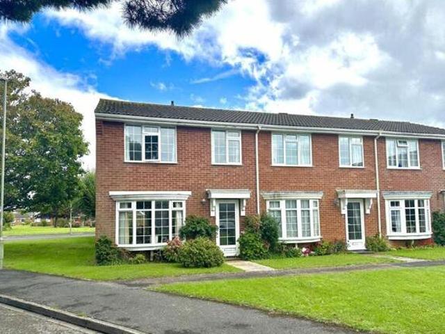3 Bedroom End Of Terrace House For Sale In Lymington, Hampshire
