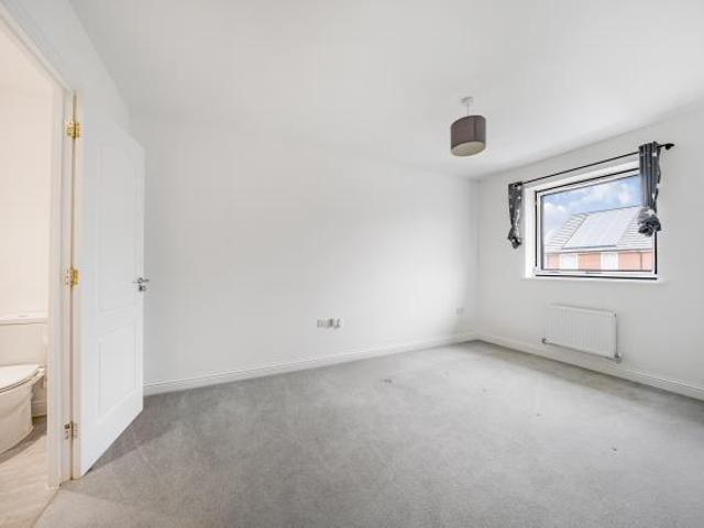 3 bedroom end of terrace house for sale in Mogridge Drive, Littlemore, Oxford, OX4