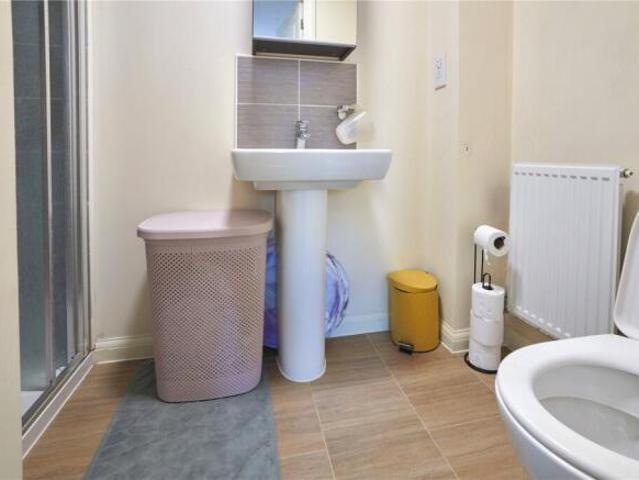 3 bedroom end of terrace house for sale in Moredon Road, Swindon, Wiltshire, SN2