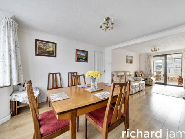 3 bedroom end of terrace house for sale in Morris Street, Rodbourne, Swindon, SN2
