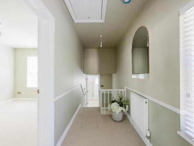 3 bedroom end of terrace house for sale in Mayo Road, Brighton, BN2