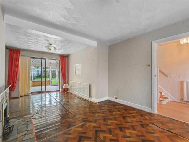 3 bedroom end of terrace house for sale in Magnolia Close, Moulsham Lodge, CM2