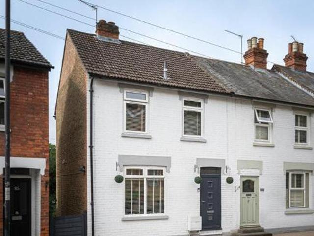 3 Bedroom End Of Terrace House For Sale In Maidenhead
