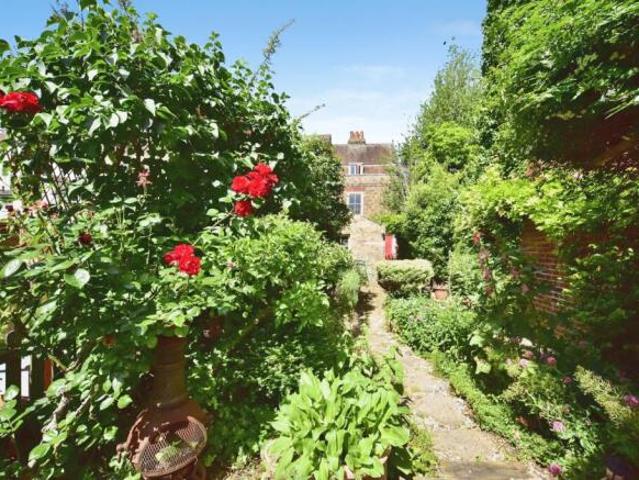 3 bedroom end of terrace house for sale in Maidstone Road, Rochester, Kent, ME1