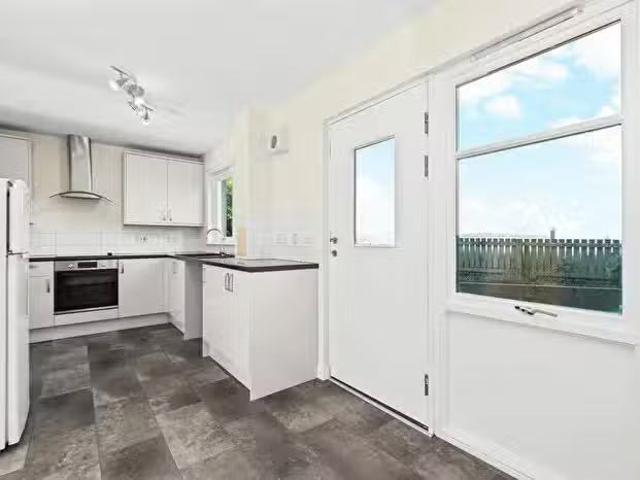 3 Bedroom End Of Terrace House For Sale In Main Road, Aberuthv.