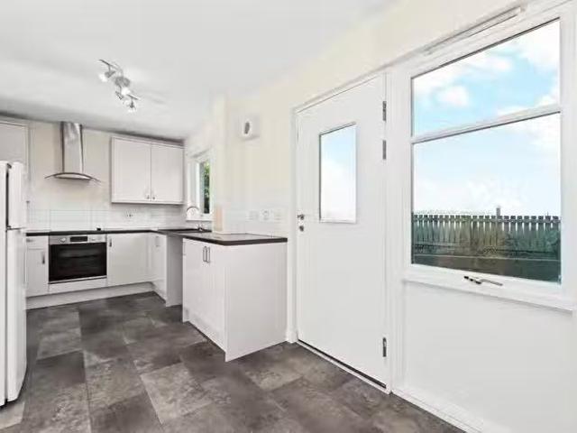 3 Bedroom End Of Terrace House For Sale In Main Road, Aberuthv.