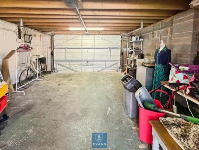 3 bedroom end of terrace house for sale in Mapleton Road, Coventry, CV6