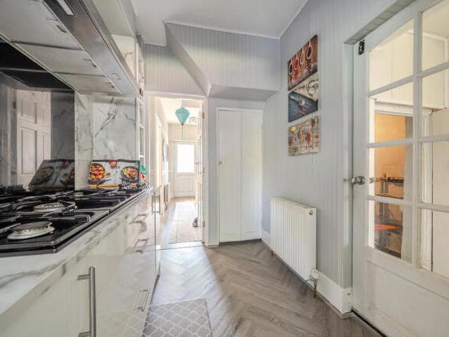 3 bedroom end of terrace house for sale in Marvels Lane, London, SE12