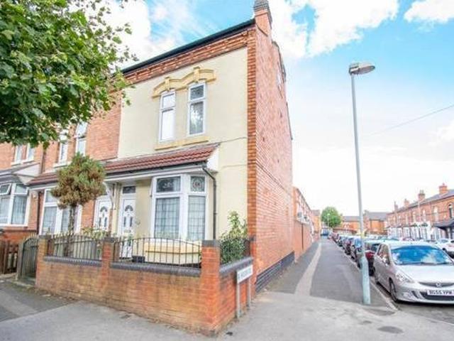 3 bedroom end of terrace house for sale in Medlicott Road Birmingham B11