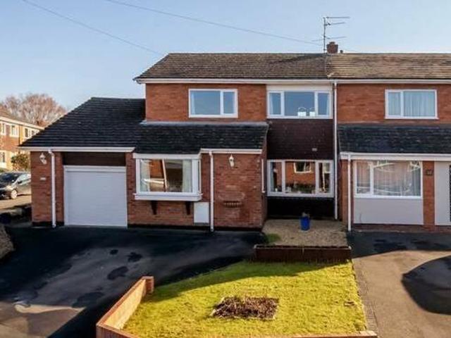 3 bedroom end of terrace house for sale in Melbourne Drive Chipping Sodbury BS37
