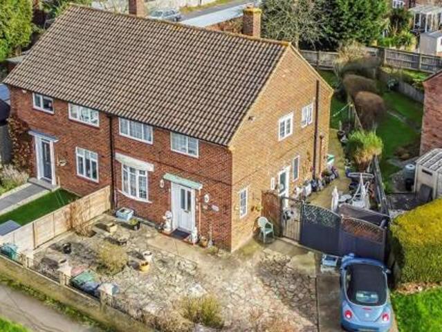 3 Bedroom End Of Terrace House For Sale In Merstham