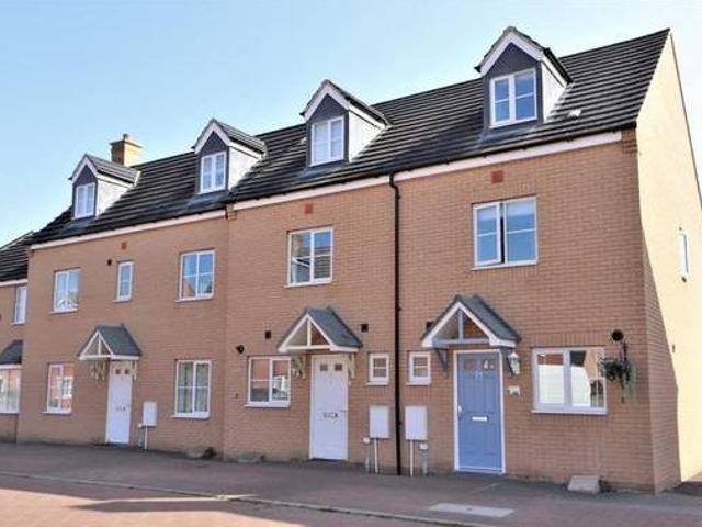 3 bedroom end of terrace house for sale in Mitchcroft Road Longstanton CB24
