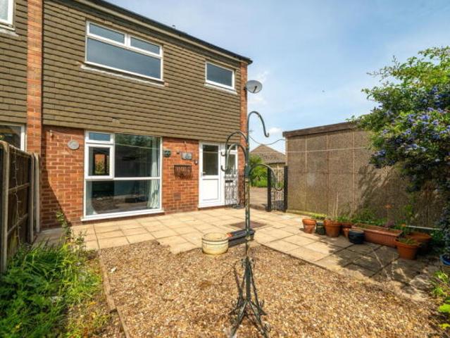 3 bedroom end of terrace house for sale in Middle Street, North Hykeham, Lincoln, LN6 9QX, LN6