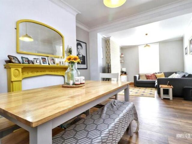 3 bedroom end of terrace house for sale in Miller Street, WA4