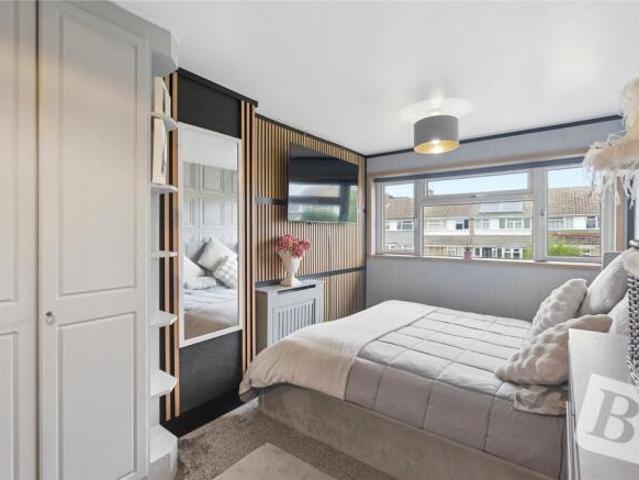 3 bedroom end of terrace house for sale in Mimosa Close, Pilgrims Hatch, Brentwood, Essex, CM15