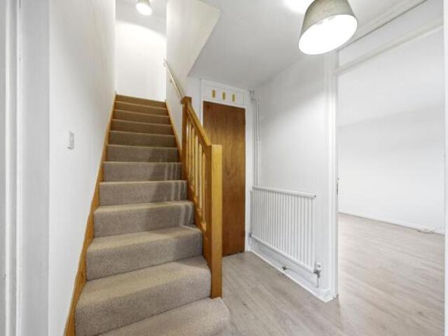 3 bedroom end of terrace house for sale in Minerva Way, Cambridge, CB4