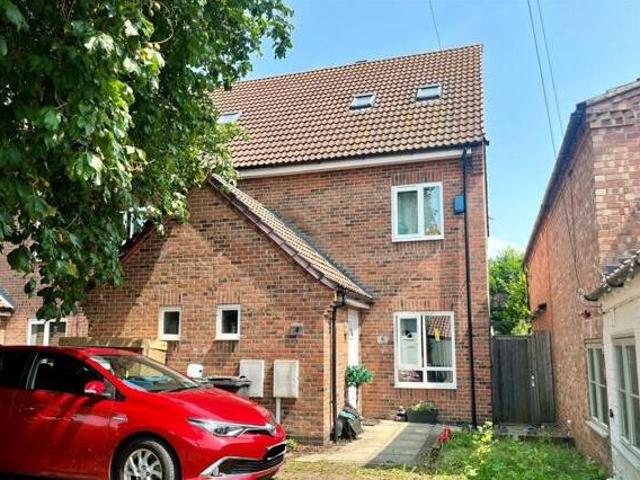 3 Bedroom End Of Terrace House For Sale In Nottingham, Nottinghamshire