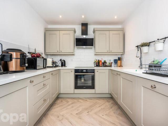 3 bedroom end of terrace house for sale in Norman Road, Dartford, DA1