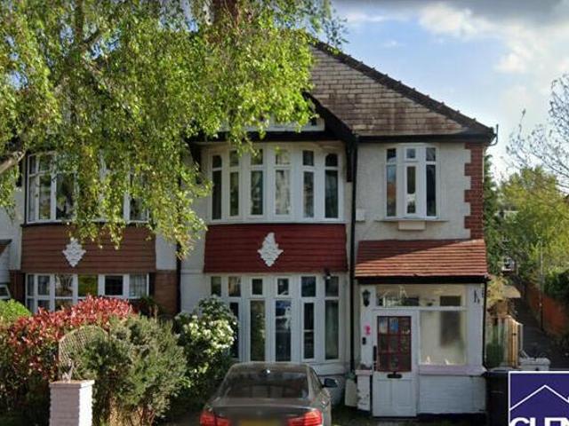 3 Bedroom End Of Terrace House For Sale In North Finchley, London