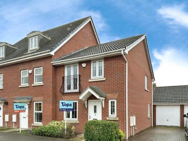 3 Bedroom End Of Terrace House For Sale In North Hykeham