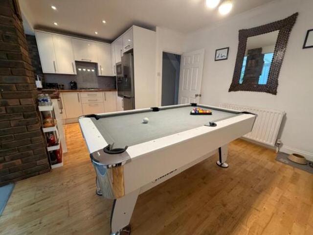 3 bedroom end of terrace house for sale in Napsbury Avenue, London Colney, AL2