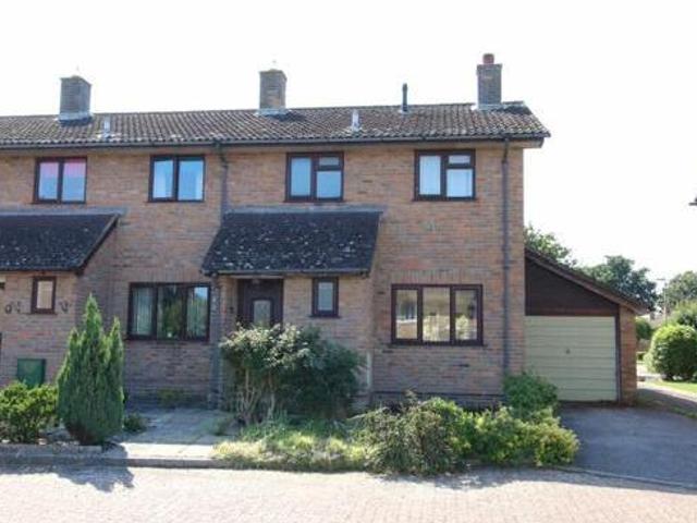 3 Bedroom End Of Terrace House For Sale In New Milton, Hampshire