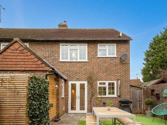 3 Bedroom End Of Terrace House For Sale In Newington