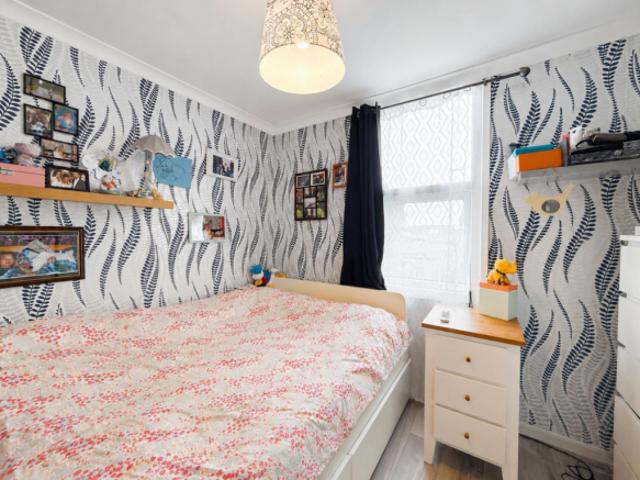3 bedroom end of terrace house for sale in Newton Road, Duston, Northampton NN5