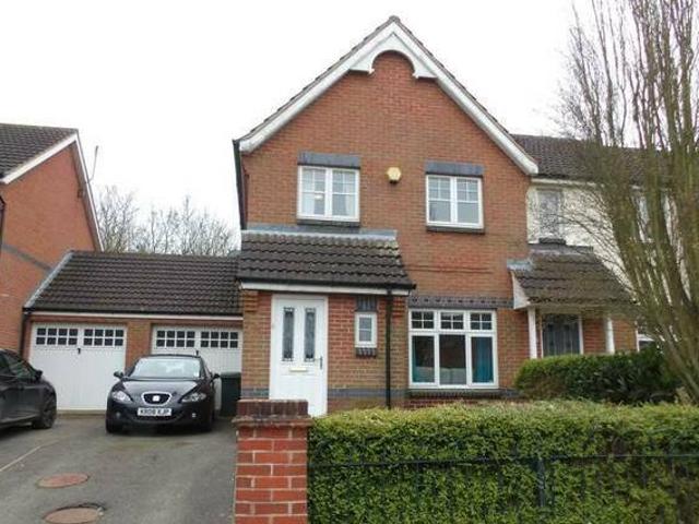 3 bedroom end of terrace house for sale in Nightingale Way Bingham Nottingham Nottinghamshire NG