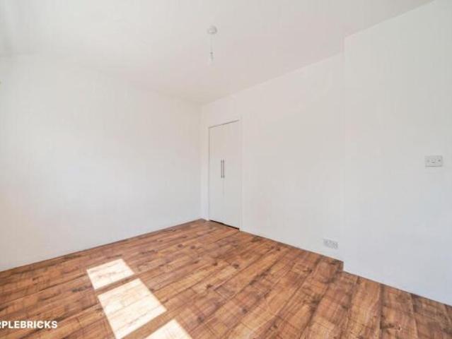 3 bedroom end of terrace house for sale in Small Crescent, Warrington, WA2