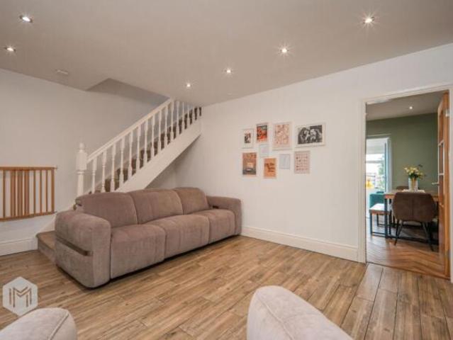 3 bedroom end of terrace house for sale in South Drive, Harwood, Bolton, BL2