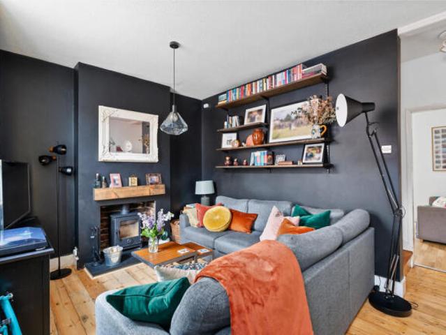 3 bedroom end of terrace house for sale in South Street, Reading, RG4
