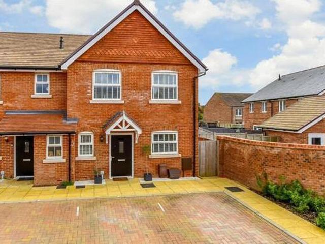 3 Bedroom End Of Terrace House For Sale In Southbourne