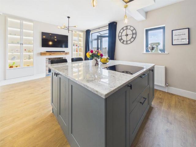 3 bedroom end of terrace house for sale in Southdown Road, Bath, BA2