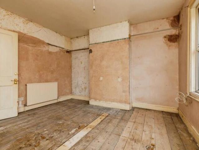 3 bedroom end of terrace house for sale in Sandholme Road, Brislington, Bristol, BS4