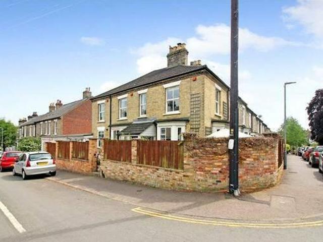 3 bedroom end of terrace house for sale in Sandringham Road Norwich Norfolk NR2