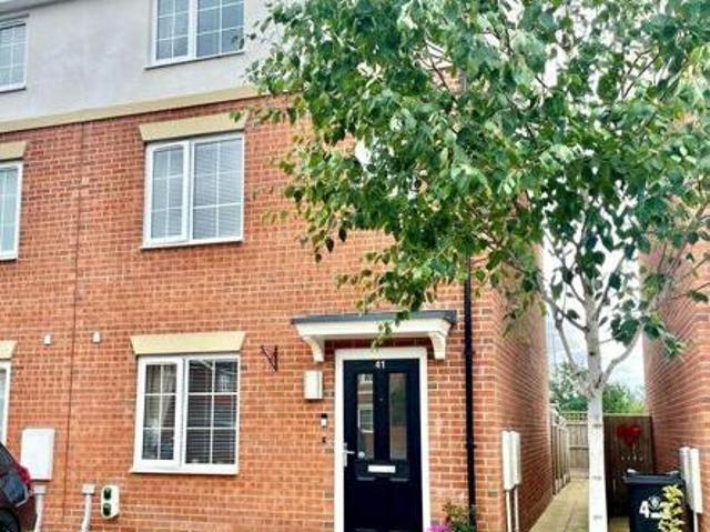 3 Bedroom End Of Terrace House For Sale In Scarisbrick, Lancashire