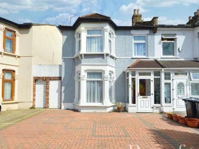 3 Bedroom End Of Terrace House For Sale In Seven Kings